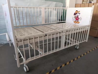 China Three Crank Manual Hospital Bed Steel Spray Plastic Frame White for sale