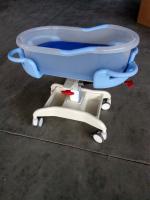 China Three Color Adjustable Hospital Baby Crib Medical Mordern for sale