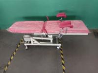 China Hospital Dedicated Metal Mobile Electric Gynecological Examination Chair for sale