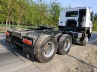 China 300Ltr Fuel Tank Sinotruk Howo 6x4 All Wheel-Drive Tractor Truck for Benefit for sale