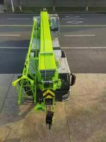 China ZTC250A Zoomlion 25 Ton Truck Crane with Teleacopic Boom and Other Hydraulic Cylinder for sale