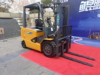 China 4900 KG Weight 3Tons Rated Lifting Capacity Electric Forklift for Customer Requirements for sale