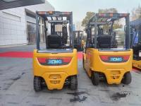 China 4900 KG Weight 3Tons Rated Lifting Capacity Electric Forklift for Customer Requirements for sale