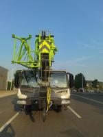 China Zoomlion 20 Ton 25 Ton 50 Ton Truck Crane Perfect for Malaysia Construction Projects for sale