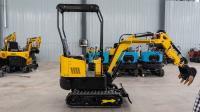 China 8.2 kW Diesel Engine 0.8-1 Ton Mini Excavator with Maximum Digging Depth of 1650mm for sale