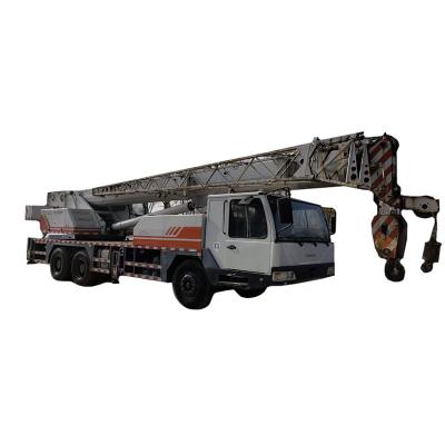 China Zoomlion QY25V 25t Used Truck Crane with Hydraulic Pump in Excellent Working Condition for sale