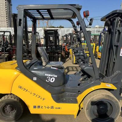 China Home FD30 Original Japan Komatsu Used Forklift Loading Machine with 150mm Fork Width for sale