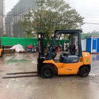 China 2012 Used Petrol Forklift Truck Lifting 3 Ton in UAE with Sidesway and 4-wheel Drive for sale