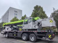 China 25 Ton Used Zoomlion Truck Crane 2022 Model with 0-2000 Working Hours for sale