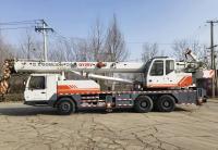 China 20 Ton Truck Crane with 980KN.m Maximum Rated Lifting Torque in QY25V and White Color for sale