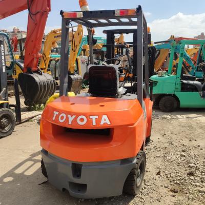 China Nice 3 Ton Used Forklift Toyota Diesel Engine Forklift with 2001-4000 Working Hours for sale