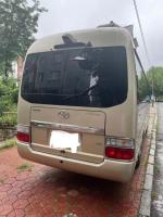 China 30 Seater Toyota Coaster Bus with Manual Transmission and Euro 3 Emission Standard for sale
