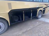 China 35 Seats Passenger Bus with AC Left Hand Drive Engine Capacity 8L Manual Transmission for sale