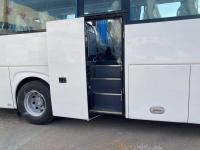 China High Capacity 50 Seats Used Diesel Coach Buses for Factories and Schools Manual Gearbox for sale