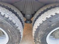 China 12 Wheels Shacman F3000 8x4 Tipper Truck with Multimedia System and Engine Capacity 8L for sale