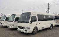 China 7m 30 Seater Used Toyota Coaster Bus with Manual Transmission and 7725x2000x2600 Dimensions for sale