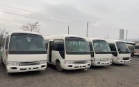 China 7m 30 Seater Used Toyota Coaster Bus with Manual Transmission and 7725x2000x2600 Dimensions for sale