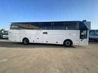 China Customer's Requirement 60 Seats Luxury Coaches Buses with 65 Seater Youtong Used Bus for sale