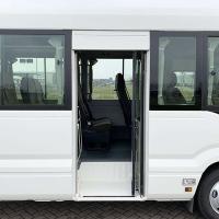 China 30 Seats Used Coach Bus with Diesel Engine and 2.7m3 Luggage Compartment Volume for sale