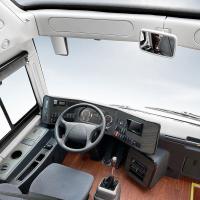China Rear Axle 13T/Drum Brake Luxury 50 60 Seater Passenger Bus with 6080mm Wheelbase for sale