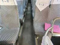 China Left Drive Used Coach Bus with Yuchai Engine and Manual Transmission in Good Condition for sale