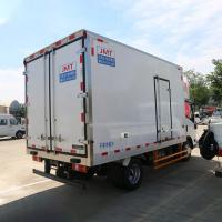 China 3360mm Wheelbase Isuzu 10 Ton Box Refrigerator Truck For Vegetable And Meat Transportation for sale