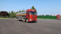China CIMC LINYU FAW 8*4 31 Cub Aluminum Alloy Diesel Tanker Truck Petrol Fuel Transport Truck for sale