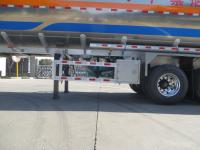 China 46000 Lite Oil Gasoline Semi-Trailer Fuel Tanker Transport Truck Trailer by CIMC LINYU for sale