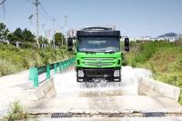 China Manual 8-speed Gearbox and 155kw Power 6*6 Desert Passenger Bus for Mining in Dongfeng for sale