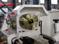 China Gap Bed Lathe CA6240: 630mm Swing in Gap for Oversized Component Machining and 4000mm Length for Shaft Turning for sale