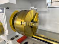 China Precision Universal Lathe CA6166: High Accuracy Turning With Precision-Ground Gearbox for sale