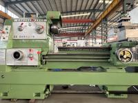 China Heavy Duty Manual Lathe CA6180: 300kg Workpiece Capacity With 800mm Swing Over Bed for sale