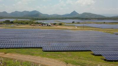 China 182mm Monocrystalline Solar Cell 390W 400W 410W Half Cell MBB 36V for 1MW Solar Farm for sale