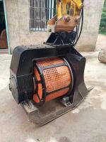 China YISONG 360 Degree Rotating Screening Bucket Excavator Buckets for sale