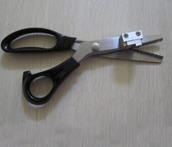 China Standard AI Spare Parts , SMT Line Convenient Zigzag Splice Cutter for sale