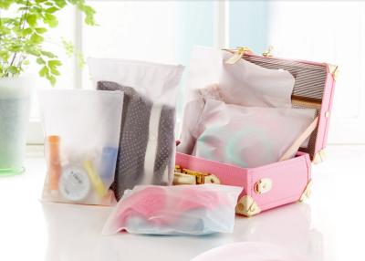 China Transparent PE Plastic Zipper Packaging Bags for Clothing for sale