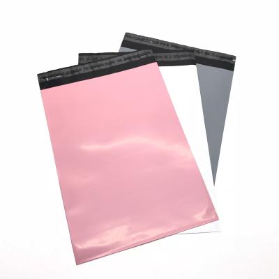China Waterproof Poly Mailer Bags with Strong Self Adhesive Tape for Clothing Shipping 20-200 Micron for sale