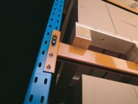 China Teardrop Heavy Duty Steel Selective Pallet Racking System For Warehousing Solutions for sale