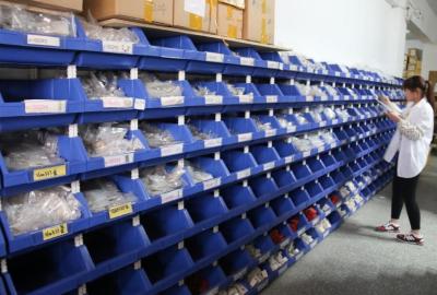 China Industrial Large Warehouse Plastic Storage Bins Stackable For Fastener Bolts for sale