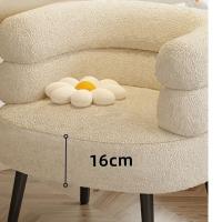 China Soft and Comfortable Modern Accent Chair for Living Room Bedroom Curved Design Backrest Single Couch in Lambswool Fabric for sale