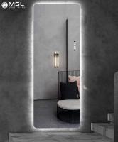 China Aluminum LED Full Body Mirror 5mm with 3000K-6000K CCT, 12V Operation and Customizable Smart Features for sale