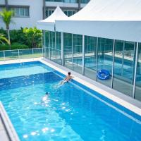 China Tempered Glass Application Pool Partition Custom Size for sale