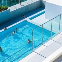 China Tempered Safety Glass Partition For Swimming Pools Customized Options Available for sale