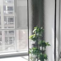China 10mm Ultra White Water Corrugated Art Decorative Glass Custom Hotel Screen Sliding Door Wear Resistant Easy Clean for sale