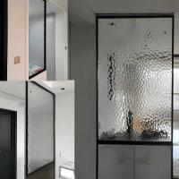 China Curved 10mm Ultra White Water Cube Explosion Proof Decorative Glass Partition Indoor Sound Insulation Impact Resistance for sale