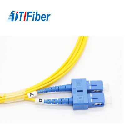 China UPC APC G652D Fiber Optic Patch Cord 2.0mm 3.0mm PVC LSZH LC-SC Connector for sale