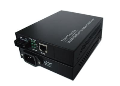 China Single/Dual Fiber Optic Media Converter with 100Mbps Speed, 2-120km Range, and Thunder Protection for sale