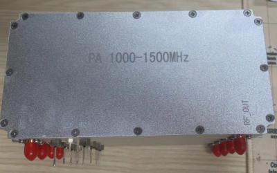 China 1-2GHz 40W Broadband Power Amplifier with 28V Supply and SMA Connector for RF Communication Systems for sale