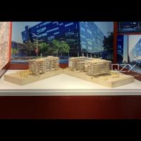 China Huayi 1:200 Scale Architectural Section Model with Manual Split Mechanism - 200cm x 100cm Display Model for sale