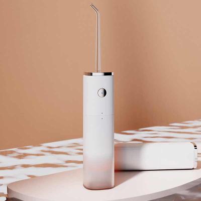 China Protable Travel Water Flosser IPX7 For Meassage Gum for sale
